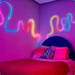 Sync lights for entertainment at home | WiZ
